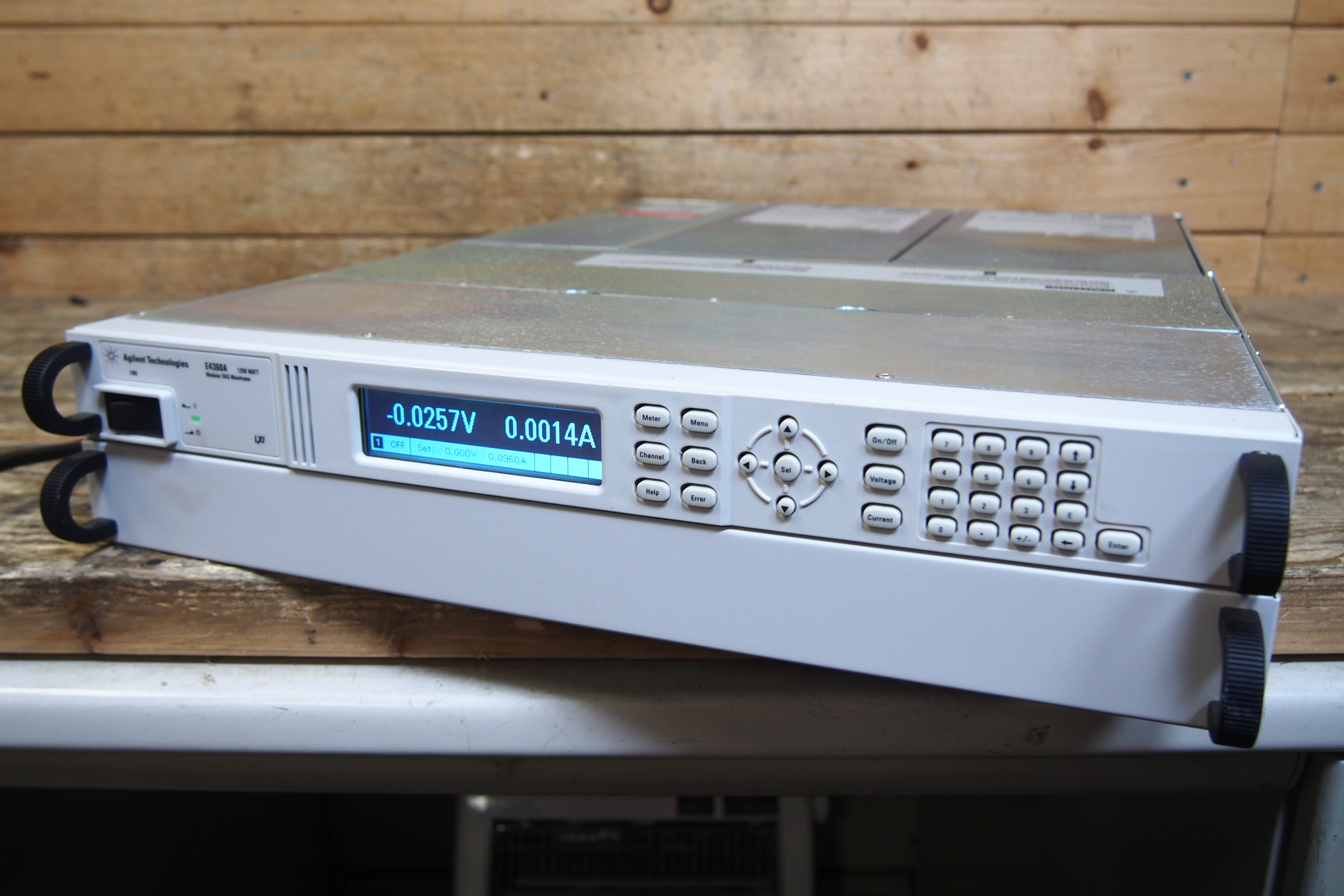 ☆Agilent E4360A Modular SAS Mainflame - 株式会社ECOLO JAPAN ＆ JAPAN iine