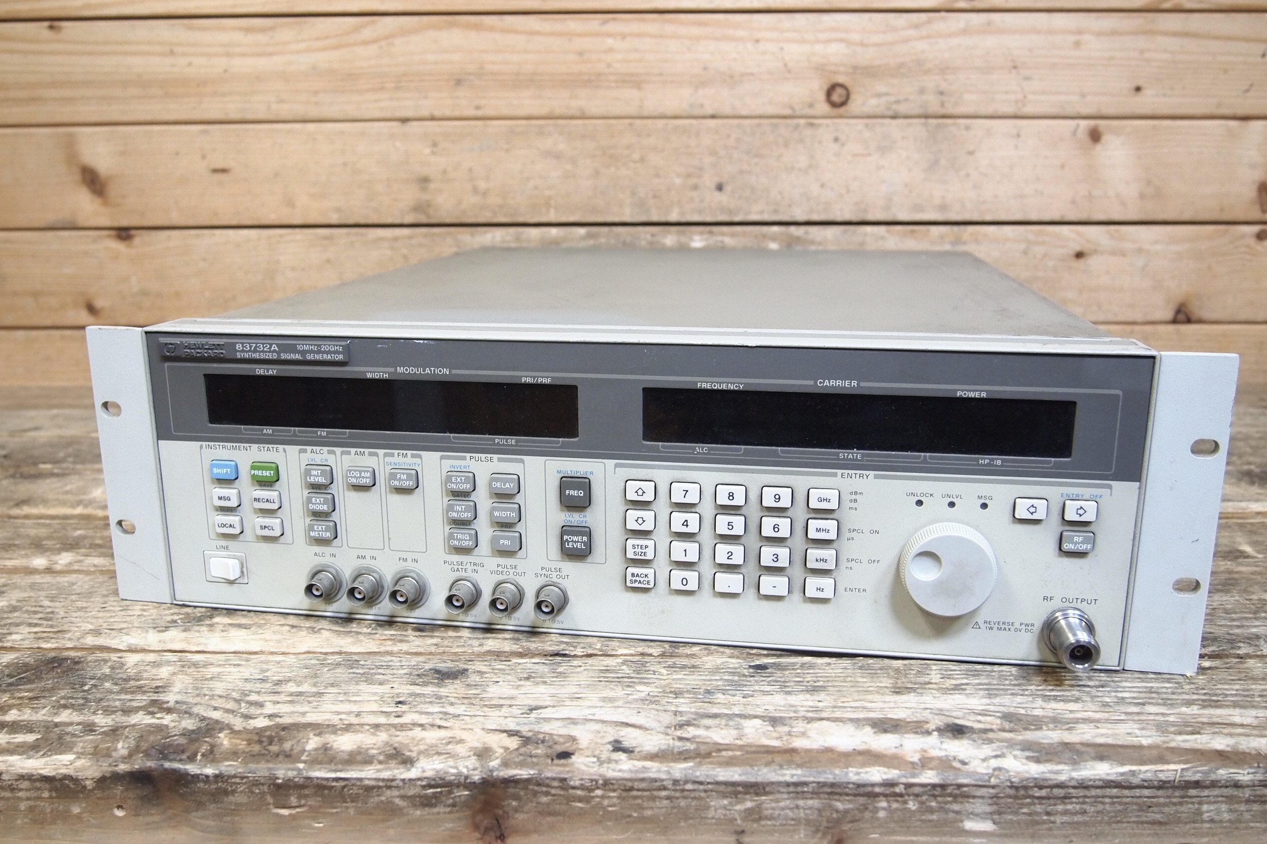 ☆HP 83732A シグナルジェネレーター SIGNAL GENERATORE - 株式会社ECOLO JAPAN ＆ JAPAN iine