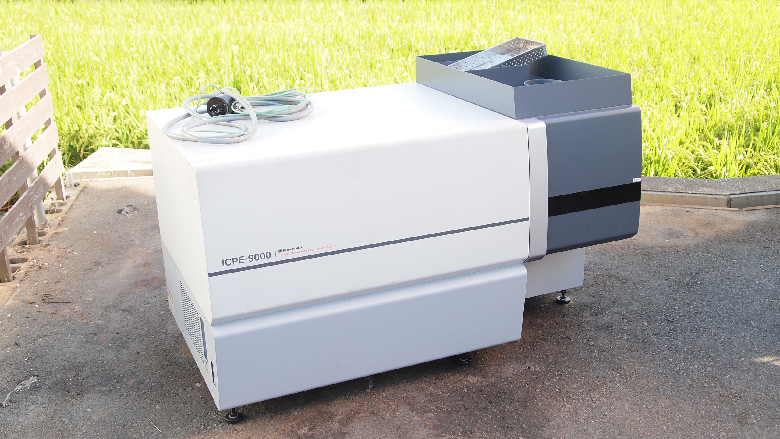 3H0906-9】 SHIMADZU PLASMA ATOMIC EMISSION SPECTROMETER ICPE-9000 通電確認 ...